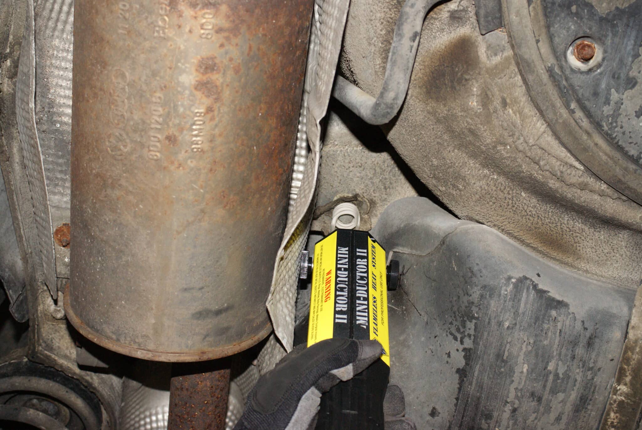 Rusted & Corroded Nut Removal Near Fuel Lines - Induction Innovations